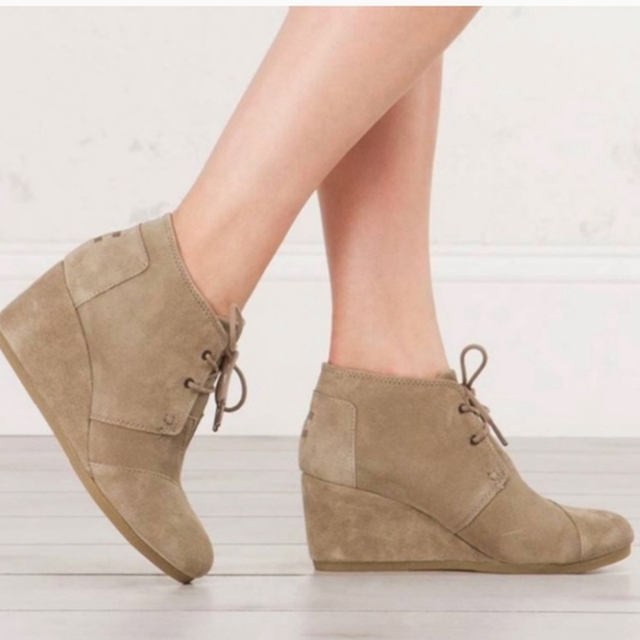 Toms | Shoes | Toms Tan Beige Closed Toe Lace Up Desert Wedge Booties ...